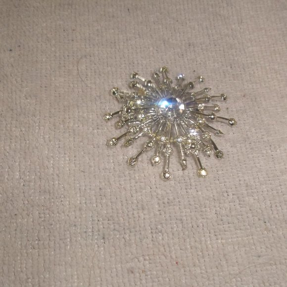 Jewelry | Pin Brooch Silver Tone Rhinestones Starburst | Poshmark